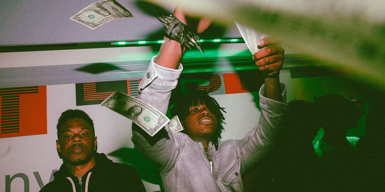 Strapped Entertainment - Sahbabii, Biography, Life